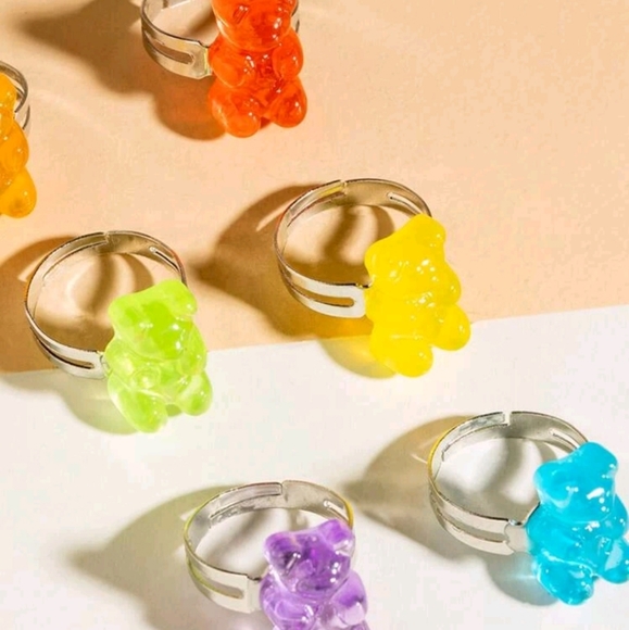 Hot Topic | Jewelry | Set 6 Gummy Bear Rings | Poshmark
